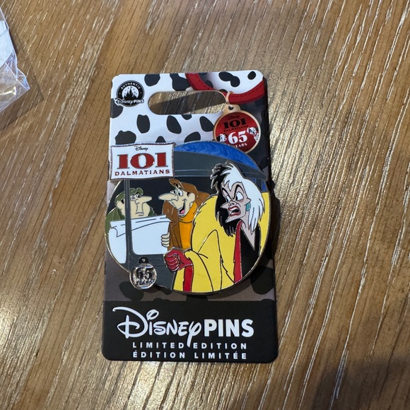Disney | Accessories | Cruella De Vil Horace And Jasper Badun Pin 1 ...